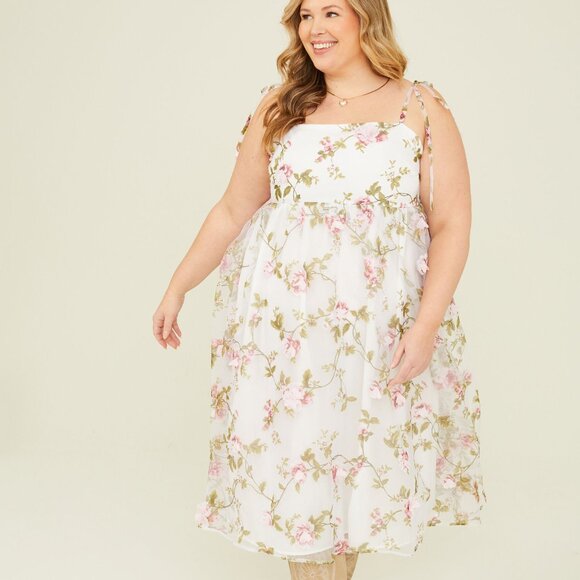 ARULA | Dresses | Arula Aria 3d Floral Dress | Poshmark